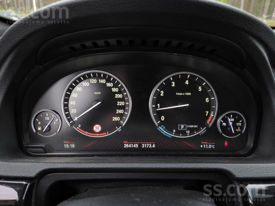 Black BMW 535 2010 in Riga, with an engine capacity of 3.00 L and mileage of 264 thousand km for 10990 €, photo 12 on AUTOMOTO.COM.LV