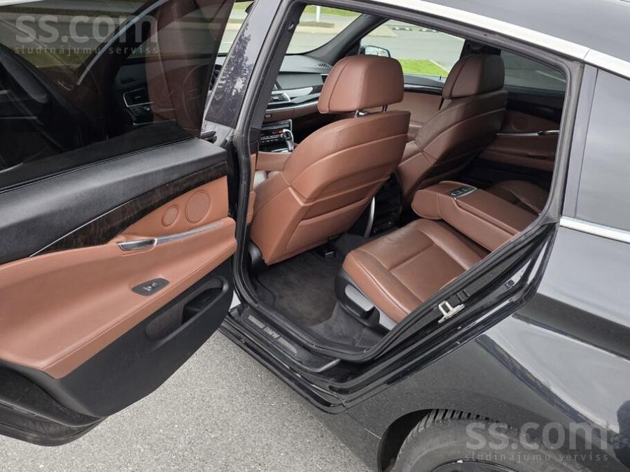 Black BMW 535 2010 in Riga, with an engine capacity of 3.00 L and mileage of 264 thousand km for 10990 €, photo 18 on AUTOMOTO.COM.LV