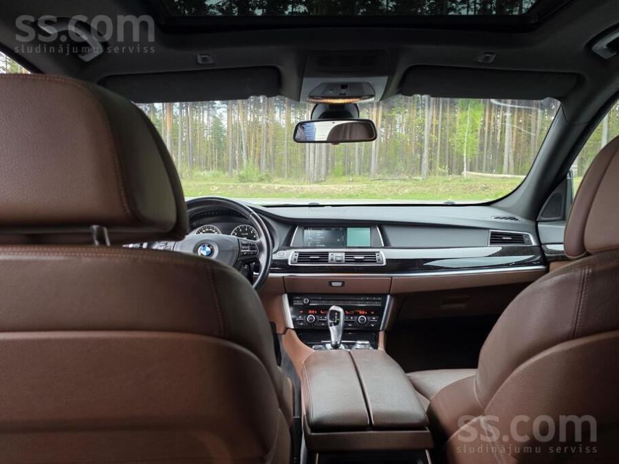 Black BMW 535 2010 in Riga, with an engine capacity of 3.00 L and mileage of 264 thousand km for 10990 €, photo 21 on AUTOMOTO.COM.LV