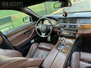 Black BMW 535 2010 in Riga, with an engine capacity of 3.00 L and mileage of 359 thousand km for 8900 €, photo 9 on AUTOMOTO.COM.LV