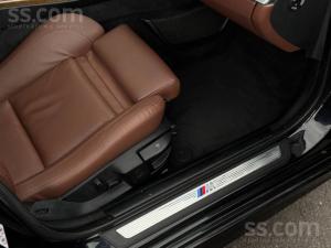 Black BMW 535 2010 in Riga, with an engine capacity of 3.00 L and mileage of 361 thousand km for 7950 €, photo 22 on AUTOMOTO.COM.LV