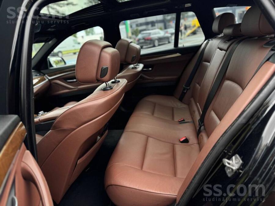 Black BMW 535 2010 in Riga, with an engine capacity of 3.00 L and mileage of 361 thousand km for 7950 €, photo 26 on AUTOMOTO.COM.LV