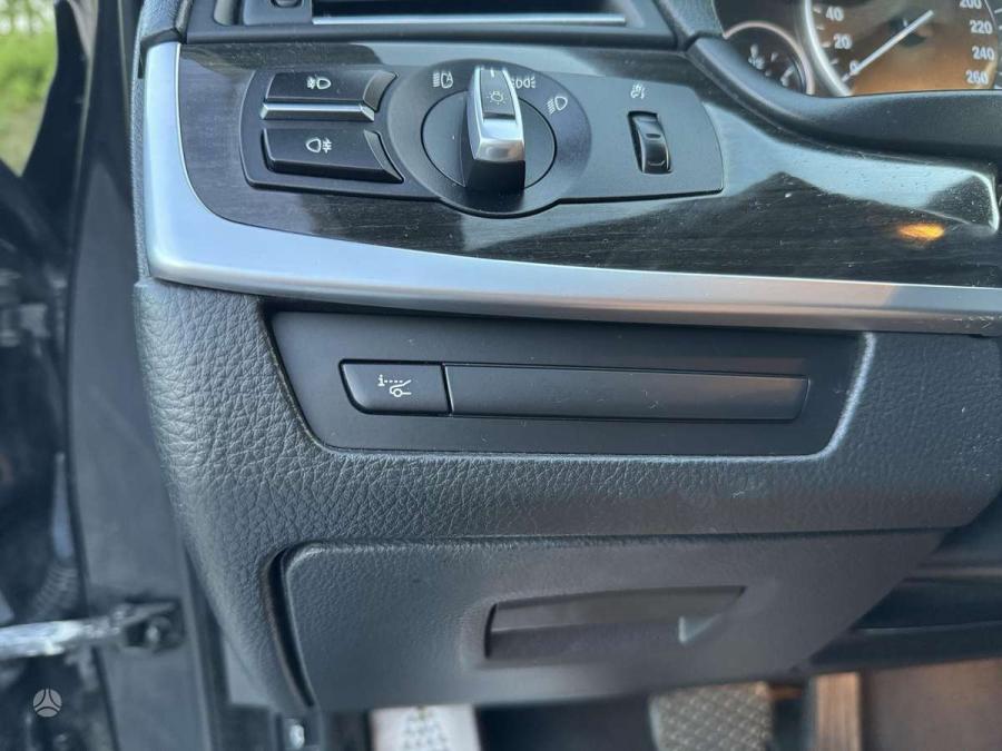 Black BMW 535 2010 in Klaipeda, with an engine capacity of 3.00 L and mileage of 278 thousand km for 9800 €, photo 14 on AUTOMOTO.COM.LV
