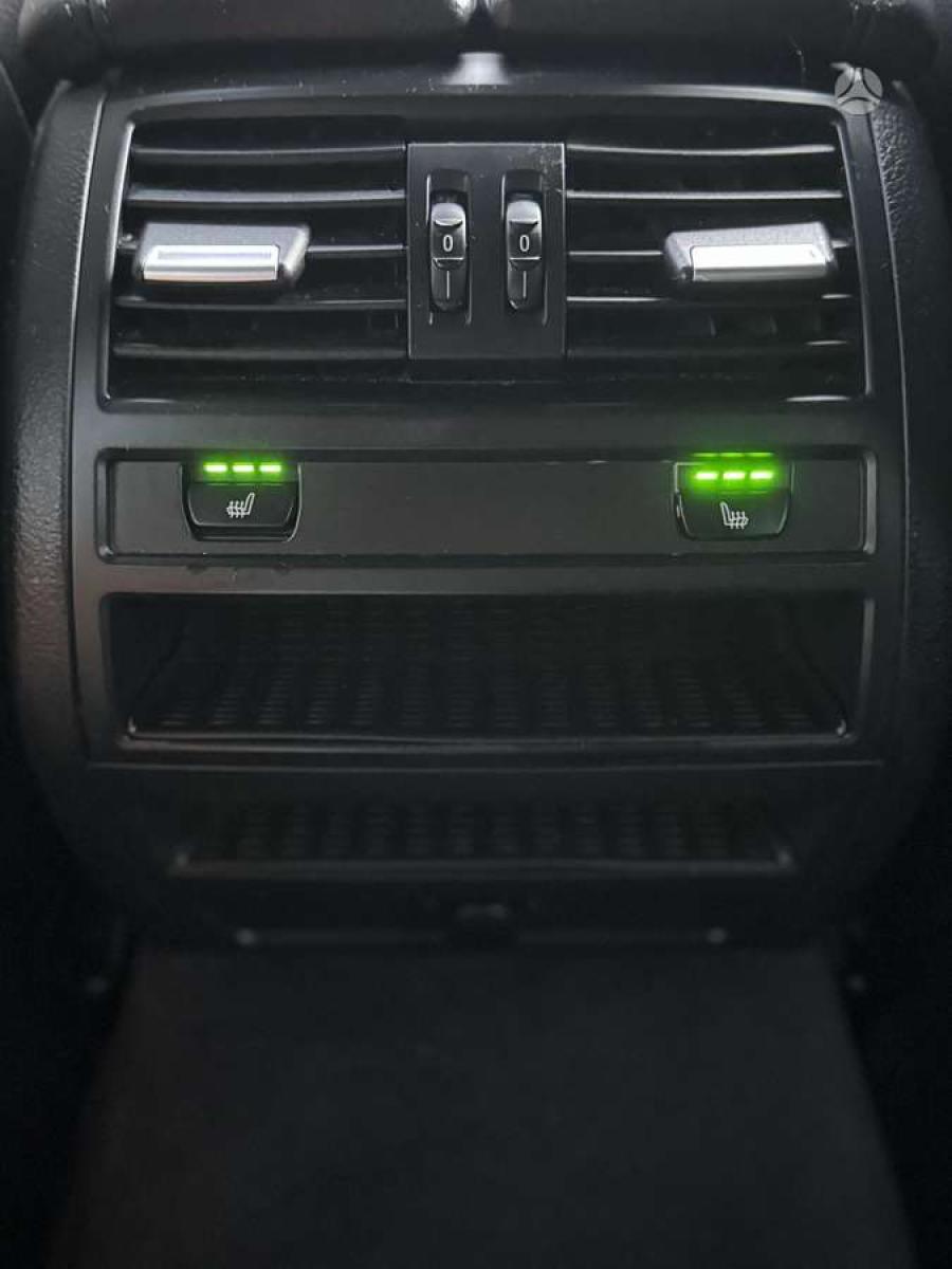 Black BMW 535 2010 in Klaipeda, with an engine capacity of 3.00 L and mileage of 278 thousand km for 9800 €, photo 18 on AUTOMOTO.COM.LV