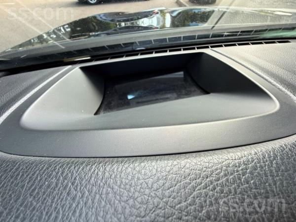 Black BMW 535 2010 in Riga, with an engine capacity of 3.00 L and mileage of 0 thousand km for 10500 €, photo 9 on AUTOMOTO.COM.LV
