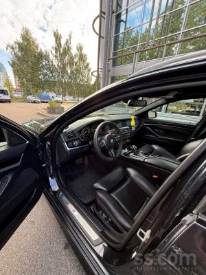 Black BMW 535 2010 in Riga, with an engine capacity of 3.00 L and mileage of 0 thousand km for 10500 €, photo 12 on AUTOMOTO.COM.LV