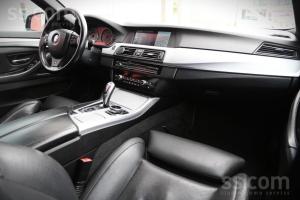 Black BMW 535 2010 in Riga, with an engine capacity of 3.00 L and mileage of 380 thousand km for 9495 €, photo 12 on AUTOMOTO.COM.LV