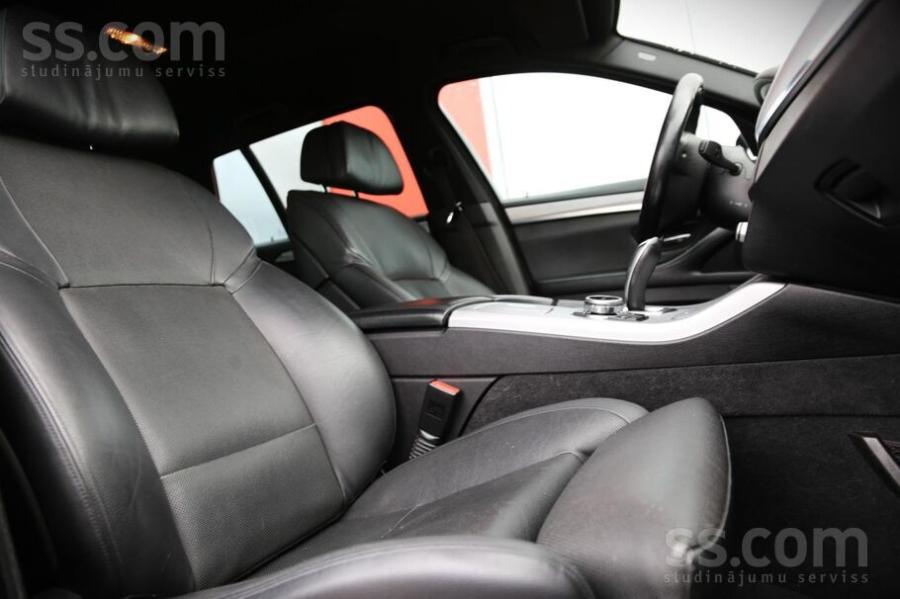 Black BMW 535 2010 in Riga, with an engine capacity of 3.00 L and mileage of 380 thousand km for 9495 €, photo 15 on AUTOMOTO.COM.LV