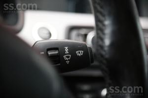 Black BMW 535 2010 in Riga, with an engine capacity of 3.00 L and mileage of 380 thousand km for 9495 €, photo 20 on AUTOMOTO.COM.LV