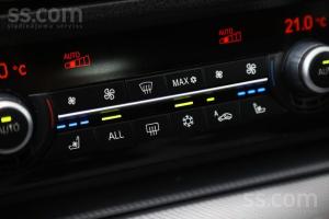 Black BMW 535 2010 in Riga, with an engine capacity of 3.00 L and mileage of 380 thousand km for 9495 €, photo 24 on AUTOMOTO.COM.LV