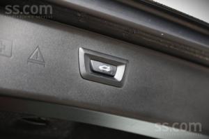 Black BMW 535 2010 in Riga, with an engine capacity of 3.00 L and mileage of 380 thousand km for 9495 €, photo 27 on AUTOMOTO.COM.LV