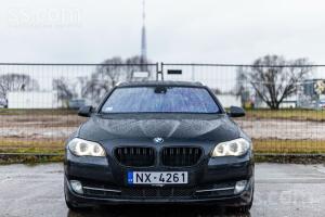 Black BMW 535 2011 in Riga, with an engine capacity of 3.00 L and mileage of 295 thousand km for 11490 €, photo 3 on AUTOMOTO.COM.LV