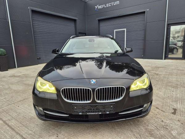 Black BMW 535 2011 in Utena, with an engine capacity of 2.99 L and mileage of 345 thousand km for 7990 €, photo 7 on AUTOMOTO.COM.LV