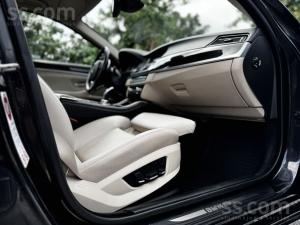 Black BMW 535 2011 in Riga, with an engine capacity of 3.00 L and mileage of 345 thousand km for 9150 €, photo 8 on AUTOMOTO.COM.LV