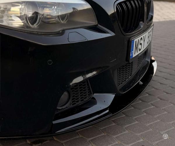 Melns BMW 535 2011 Viļņa, ar dzinēja tilpumu 2.99 L un nobraukumu 270 tūkst. km par 8800 €, foto 9 vietnē AUTOMOTO.COM.LV