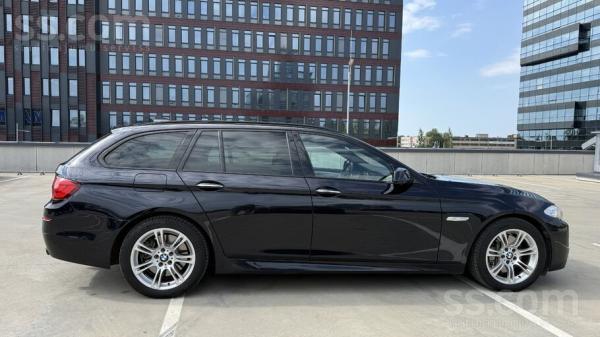 Black BMW 535 2011 in Riga, with an engine capacity of 3.00 L and mileage of 318 thousand km for 10900 €, photo 1 on AUTOMOTO.COM.LV