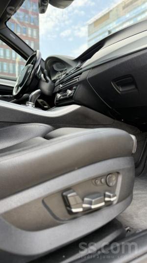Black BMW 535 2011 in Riga, with an engine capacity of 3.00 L and mileage of 318 thousand km for 10900 €, photo 7 on AUTOMOTO.COM.LV