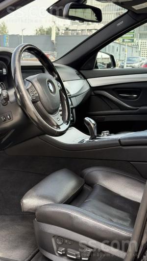 Black BMW 535 2011 in Riga, with an engine capacity of 3.00 L and mileage of 318 thousand km for 10900 €, photo 13 on AUTOMOTO.COM.LV