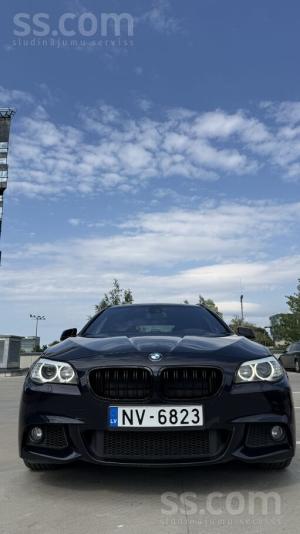 Black BMW 535 2011 in Riga, with an engine capacity of 3.00 L and mileage of 318 thousand km for 10900 €, photo 17 on AUTOMOTO.COM.LV