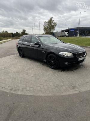 Black BMW 535 2011 in Vilnius, with an engine capacity of 3.00 L and mileage of 240 thousand km for 10250 €, photo 6 on AUTOMOTO.COM.LV