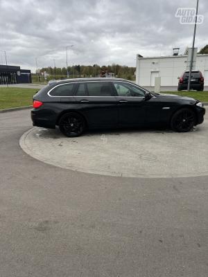 Black BMW 535 2011 in Vilnius, with an engine capacity of 3.00 L and mileage of 240 thousand km for 10250 €, photo 7 on AUTOMOTO.COM.LV