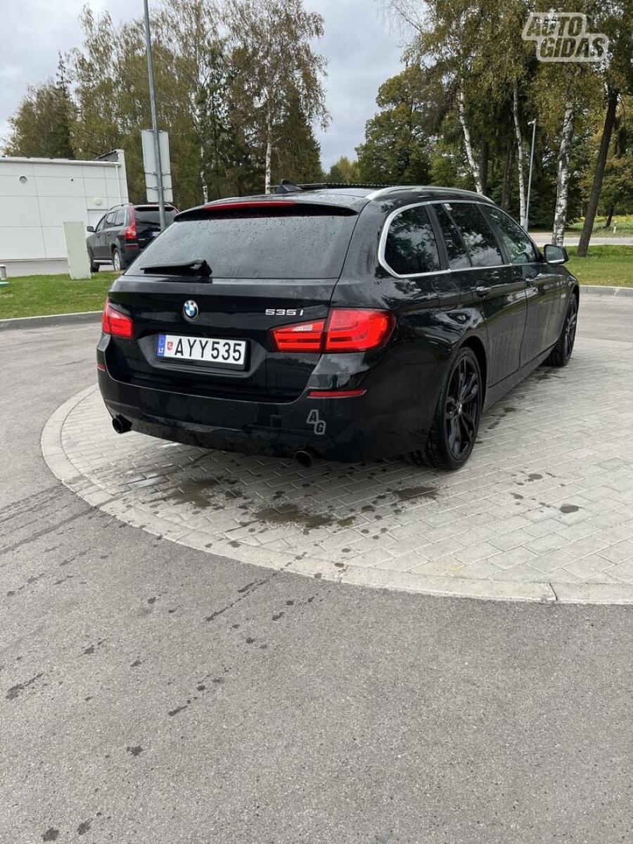 Black BMW 535 2011 in Vilnius, with an engine capacity of 3.00 L and mileage of 240 thousand km for 10250 €, photo 8 on AUTOMOTO.COM.LV