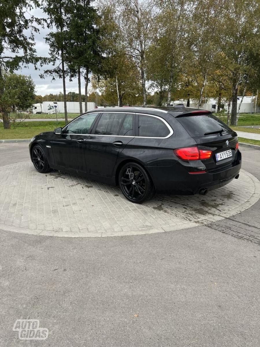 Black BMW 535 2011 in Vilnius, with an engine capacity of 3.00 L and mileage of 240 thousand km for 10250 €, photo 10 on AUTOMOTO.COM.LV