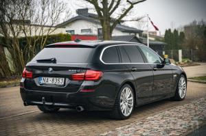 Black BMW 535 2012 in Riga, with an engine capacity of 3.00 L and mileage of 0 thousand km for 8990 €, photo 4 on AUTOMOTO.COM.LV