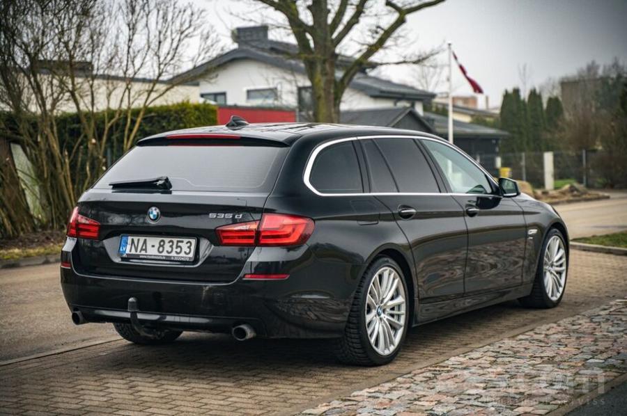Black BMW 535 2012 in Riga, with an engine capacity of 3.00 L and mileage of 0 thousand km for 8990 €, photo 4 on AUTOMOTO.COM.LV