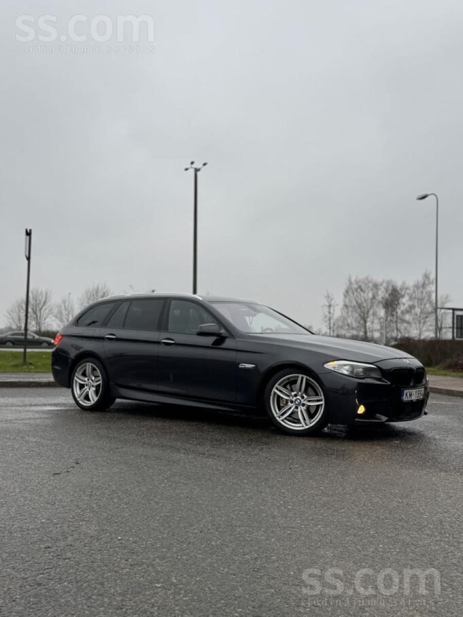 Black BMW 535 2012 in Riga, with an engine capacity of 3.00 L and mileage of 300 thousand km for 11590 €, photo 5 on AUTOMOTO.COM.LV