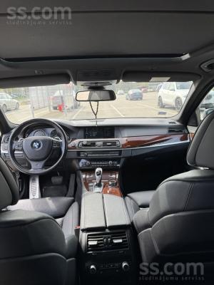 Black BMW 535 2012 in Riga, with an engine capacity of 3.00 L and mileage of 300 thousand km for 11590 €, photo 8 on AUTOMOTO.COM.LV