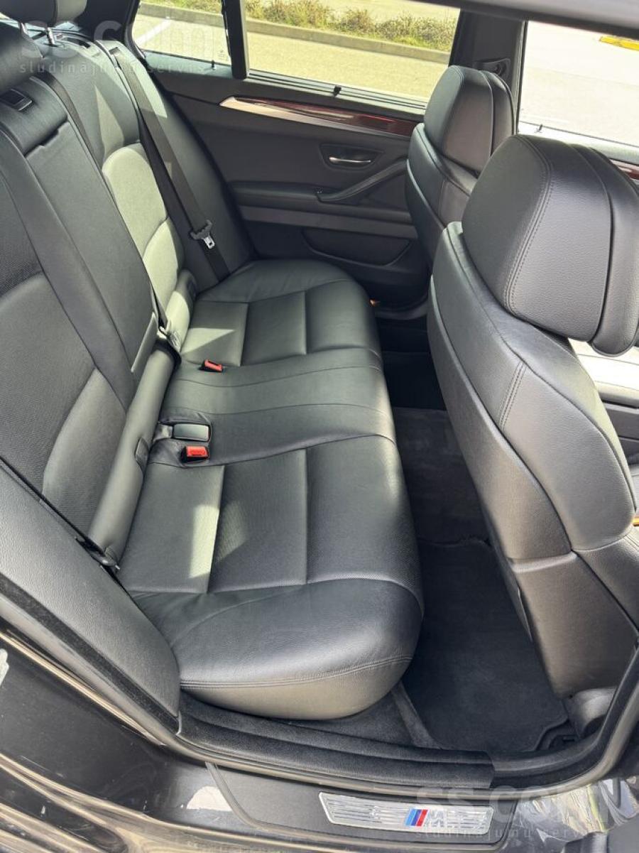Black BMW 535 2012 in Riga, with an engine capacity of 3.00 L and mileage of 300 thousand km for 11590 €, photo 11 on AUTOMOTO.COM.LV