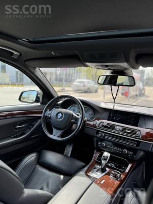 Black BMW 535 2012 in Riga, with an engine capacity of 3.00 L and mileage of 300 thousand km for 11590 €, photo 13 on AUTOMOTO.COM.LV
