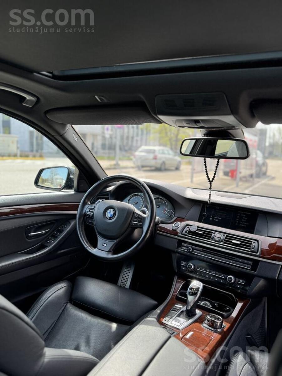 Black BMW 535 2012 in Riga, with an engine capacity of 3.00 L and mileage of 300 thousand km for 11590 €, photo 13 on AUTOMOTO.COM.LV