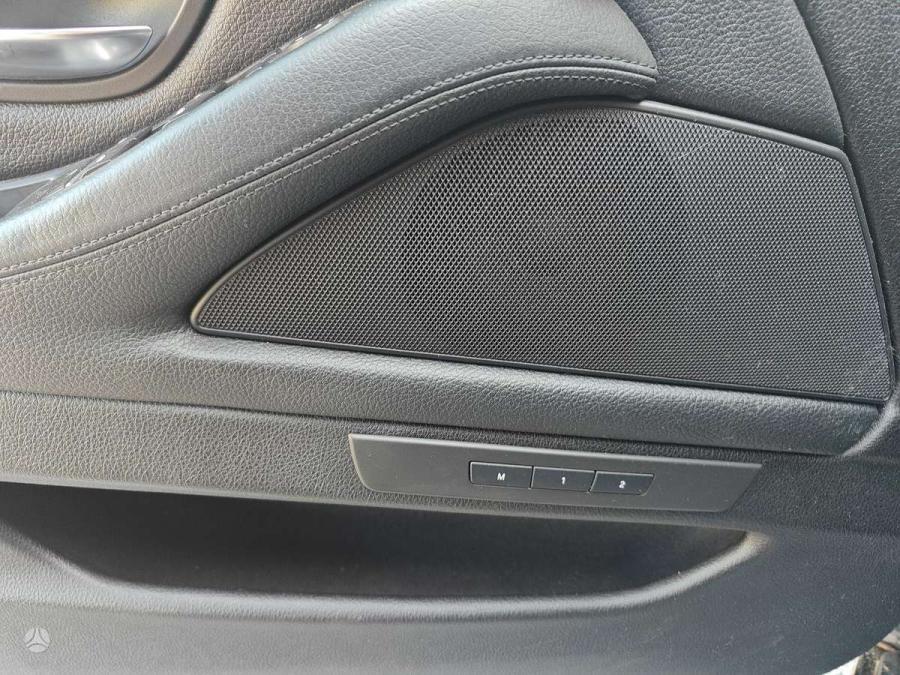 Black BMW 535 2012 in Klaipeda, with an engine capacity of 2.99 L and mileage of 270 thousand km for 8500 €, photo 12 on AUTOMOTO.COM.LV