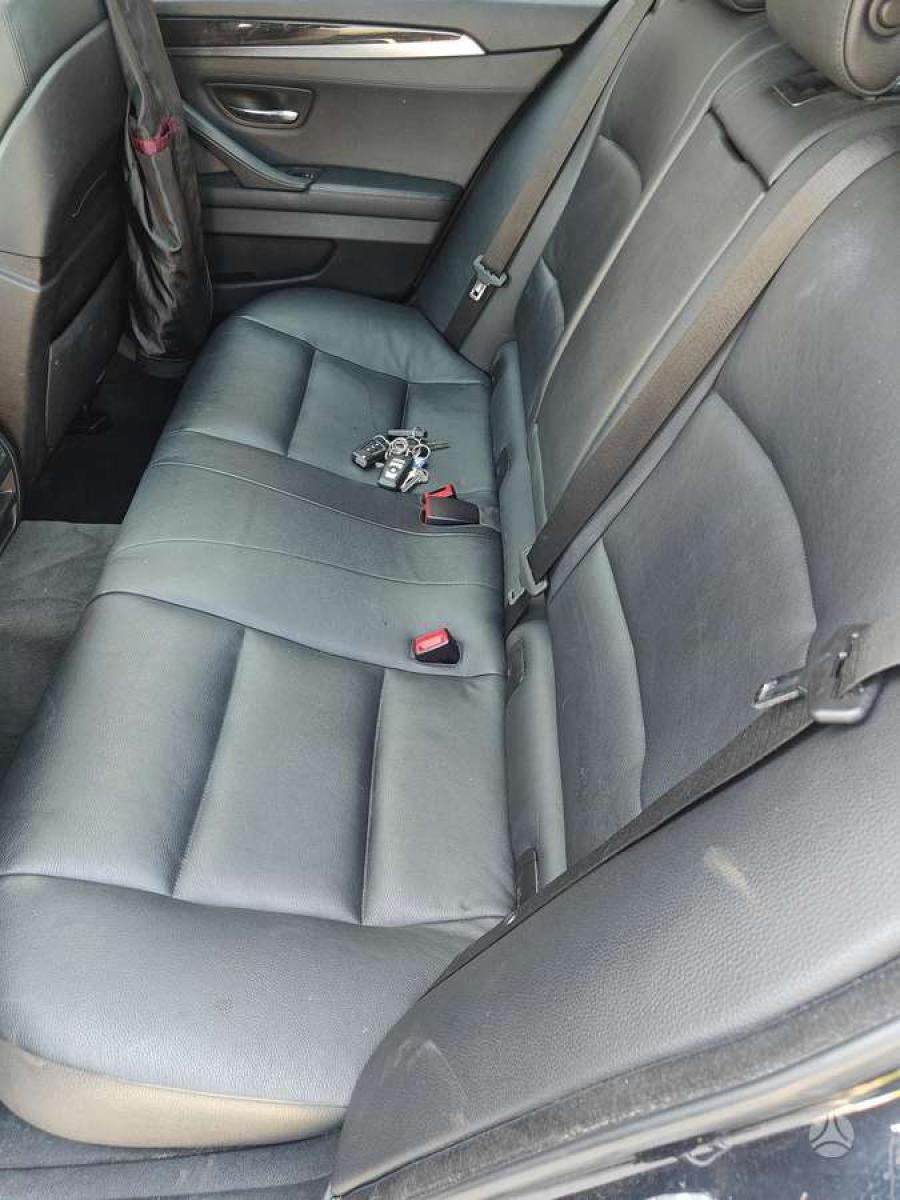 Black BMW 535 2012 in Klaipeda, with an engine capacity of 2.99 L and mileage of 270 thousand km for 8500 €, photo 17 on AUTOMOTO.COM.LV