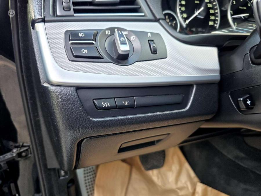 Black BMW 535 2012 in Radviliskis, with an engine capacity of 2.99 L and mileage of 313 thousand km for 9950 €, photo 18 on AUTOMOTO.COM.LV