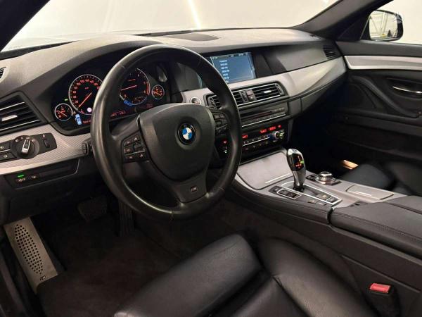 Black BMW 535 2012 in Marijampole, with an engine capacity of 2.99 L and mileage of 237 thousand km for 9450 €, photo 2 on AUTOMOTO.COM.LV