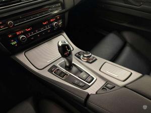 Black BMW 535 2012 in Marijampole, with an engine capacity of 2.99 L and mileage of 237 thousand km for 9450 €, photo 5 on AUTOMOTO.COM.LV