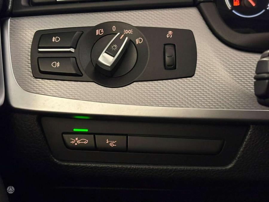 Black BMW 535 2012 in Marijampole, with an engine capacity of 2.99 L and mileage of 237 thousand km for 9450 €, photo 13 on AUTOMOTO.COM.LV