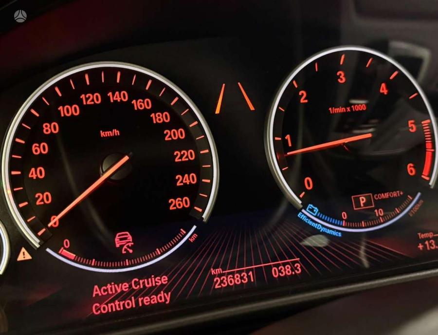 Black BMW 535 2012 in Marijampole, with an engine capacity of 2.99 L and mileage of 237 thousand km for 9450 €, photo 15 on AUTOMOTO.COM.LV