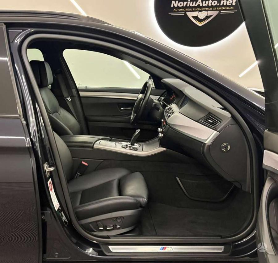 Black BMW 535 2012 in Marijampole, with an engine capacity of 2.99 L and mileage of 237 thousand km for 9450 €, photo 16 on AUTOMOTO.COM.LV