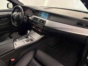 Black BMW 535 2012 in Marijampole, with an engine capacity of 2.99 L and mileage of 237 thousand km for 9450 €, photo 17 on AUTOMOTO.COM.LV