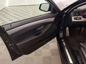 Black BMW 535 2012 in Marijampole, with an engine capacity of 2.99 L and mileage of 237 thousand km for 9450 €, photo 27 on AUTOMOTO.COM.LV