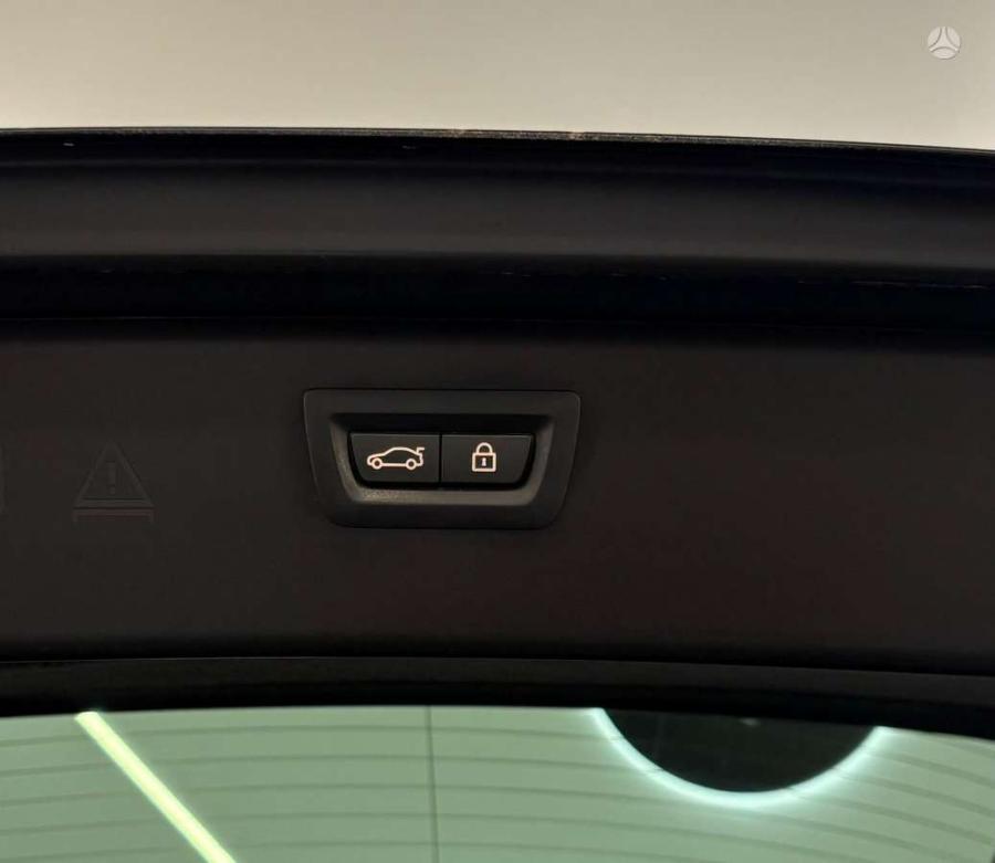 Black BMW 535 2012 in Marijampole, with an engine capacity of 2.99 L and mileage of 237 thousand km for 9450 €, photo 31 on AUTOMOTO.COM.LV