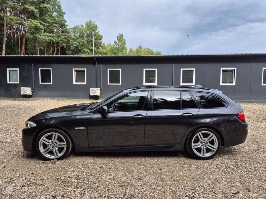 Melns BMW 535 2012 Utena, ar dzinēja tilpumu 2.99 L un nobraukumu 352 tūkst. km par 7990 €, foto 7 vietnē AUTOMOTO.COM.LV