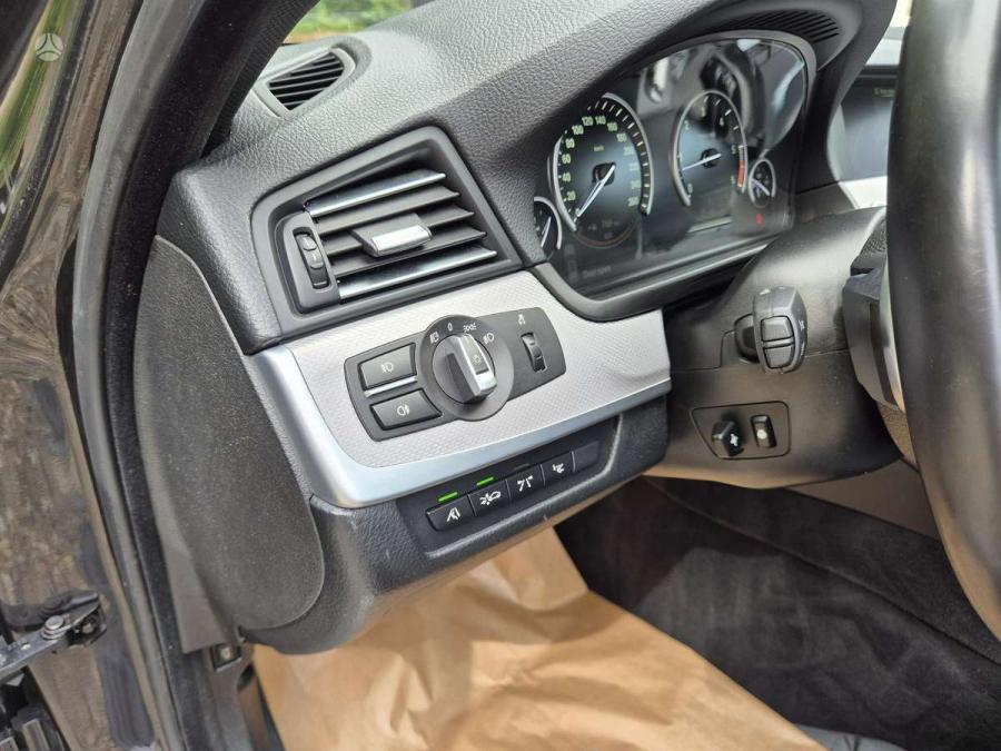 Melns BMW 535 2012 Utena, ar dzinēja tilpumu 2.99 L un nobraukumu 352 tūkst. km par 7990 €, foto 15 vietnē AUTOMOTO.COM.LV