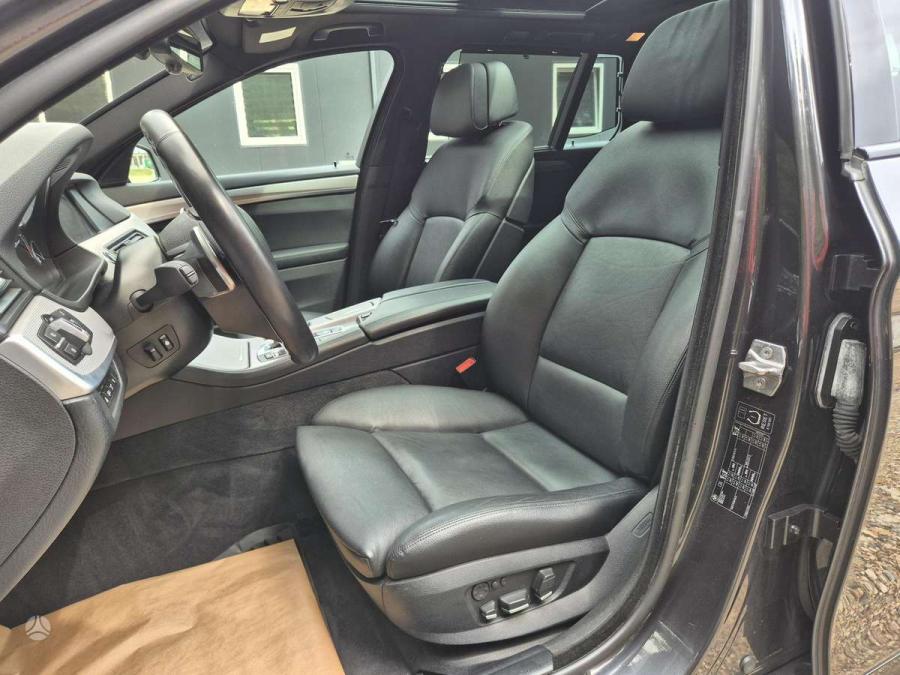 Melns BMW 535 2012 Utena, ar dzinēja tilpumu 2.99 L un nobraukumu 352 tūkst. km par 7990 €, foto 17 vietnē AUTOMOTO.COM.LV