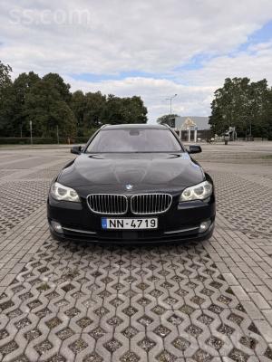 Melns BMW 535 2012 Ventspils, ar dzinēja tilpumu 3.00 L un nobraukumu 302 tūkst. km par 13000 €, foto  vietnē AUTOMOTO.COM.LV