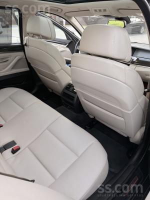 Black BMW 535 2012 in Ventspils, with an engine capacity of 3.00 L and mileage of 302 thousand km for 13000 €, photo 6 on AUTOMOTO.COM.LV